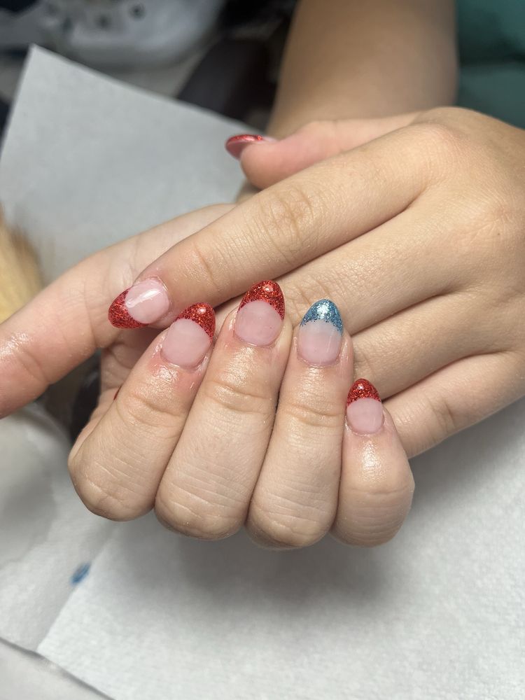 MICHELLE NAILS - Updated December 2025 - 13 Reviews - 725 W Grand River ...