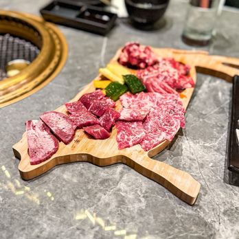 ISHONI YAKINIKU - Updated January 2025 - 1007 Photos & 324 Reviews ...