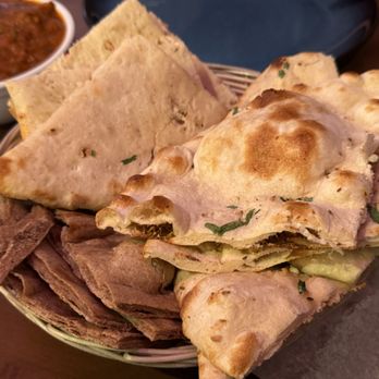 CUMIN - LAKEVIEW - Updated October 2025 - 54 Photos & 39 Reviews - 1039 ...