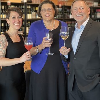 TINTO WINE & CHEESE STRAWBRIDGE - Updated December 2025 - 11 Photos ...