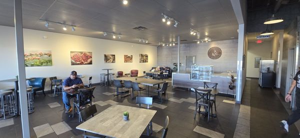 WHISPERING BEAN COFFEE ROASTERS - Updated May 2025 - 126 Photos & 68 ...