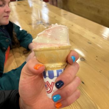 MOO THRU - Updated July 2025 - 47 Photos & 56 Reviews - 946 Grady Ave ...