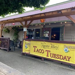 AGATE ALLEY BISTRO - Updated October 2025 - 214 Photos & 376 Reviews ...