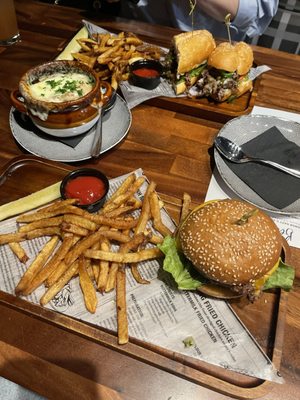 HONOR BREWING KITCHEN - Updated July 2025 - 69 Photos & 121 Reviews ...