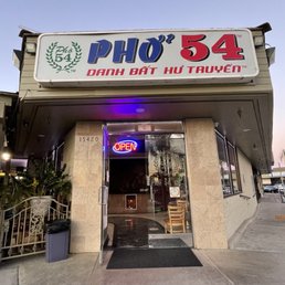 PHO 54 - Updated October 2025 - 833 Photos & 977 Reviews - 15420 ...