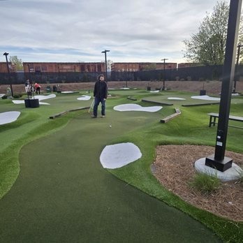 OAKLEY GREENS - Updated October 2025 - 128 Photos & 49 Reviews - 3065 ...