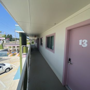 CLASSEN INN - Updated October 2025 - 34 Photos & 17 Reviews - 820 N ...