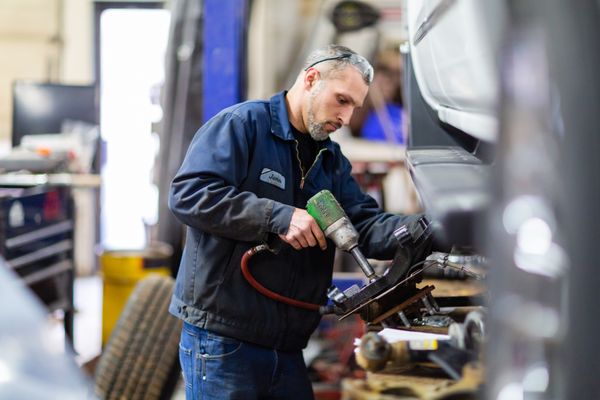 J & L AUTOMOTIVE AND 4-WHEEL DRIVE CENTER - Updated October 2025 - 33 ...