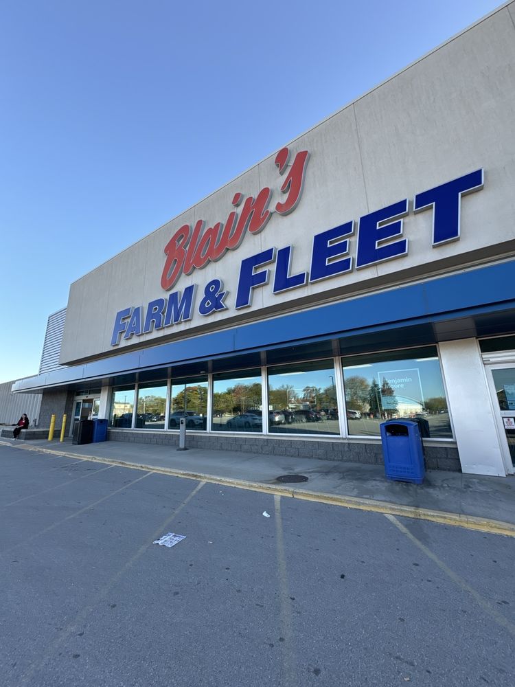 BLAIN’S FARM & FLEET - OAK CREEK, WI - Updated October 2025 - 54 Photos & 81 Reviews - 501 West ...