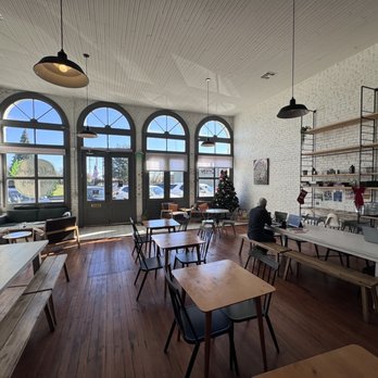 LAMPPOST COFFEE - Updated October 2025 - 93 Photos & 45 Reviews - 109 E ...