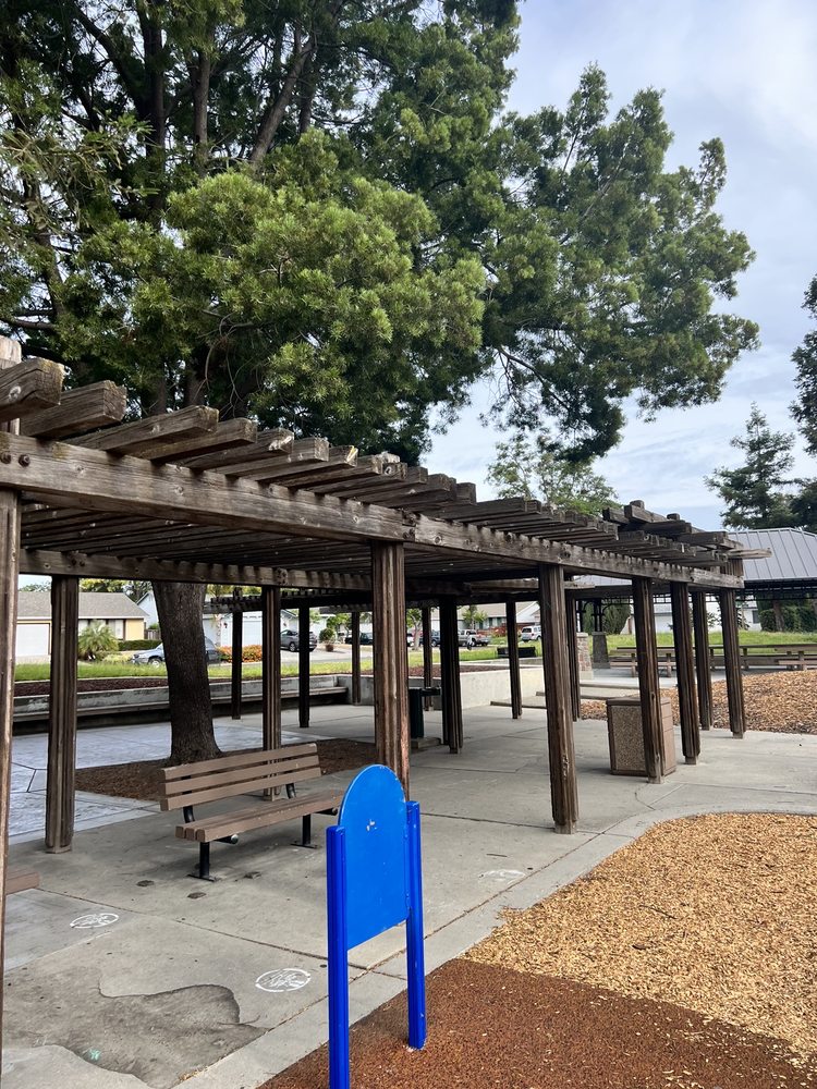 PLAYA DEL REY PARK - Updated June 2024 - 29 Photos - Stardust Ln And ...