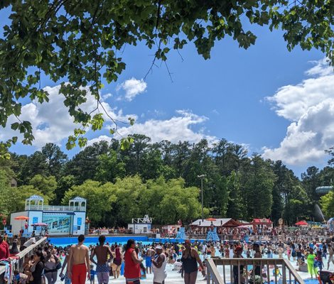 SIX FLAGS WHITE WATER - Updated June 2025 - 117 Photos & 235 Reviews ...