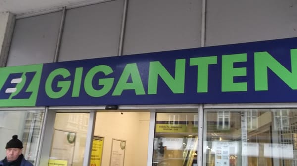 ELGIGANTEN - Updated February 2025 - Amagerbrogade 62, København S ...