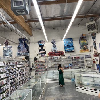 GAME DUDE - Updated August 2025 - 109 Photos & 371 Reviews - 12104 ...