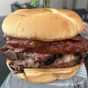 HUG BBQ - Updated January 2026 - 38 Photos & 55 Reviews - 133 Historic ...