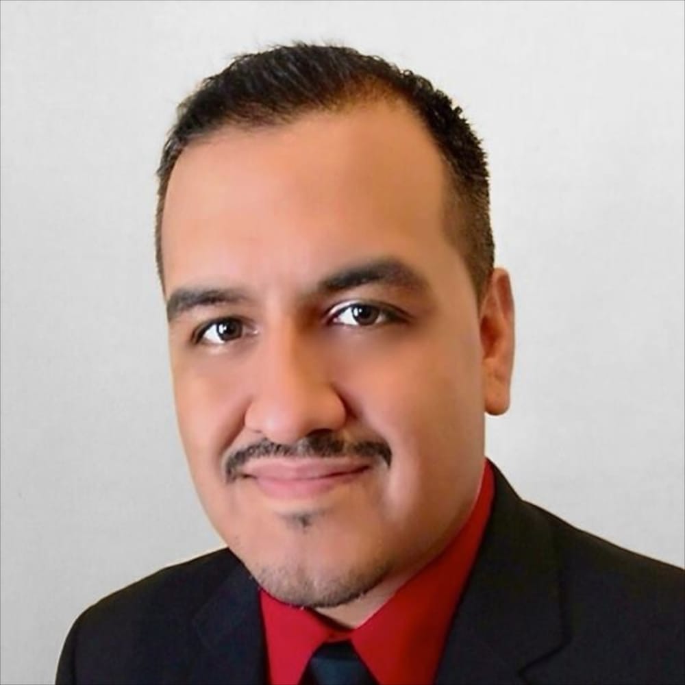 RAFAEL VARGAS REALTOR CHAMPIONS REAL ESTATE GROUP - 1001 West Loop S ...