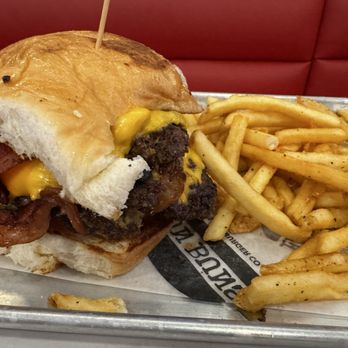 FUN BUNS - Updated October 2025 - 207 Photos & 104 Reviews - 15000 SH ...