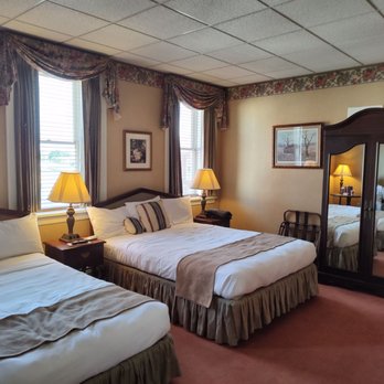 THE WAYNEBROOK INN - Updated July 2025 - 81 Photos & 32 Reviews - 4690 ...