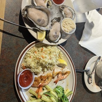 BIG FISH SEAFOOD GRILL & BAR - Updated September 2024 - 583 Photos ...