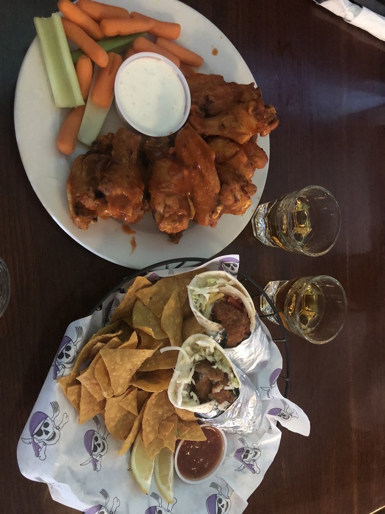 JOLLY ROGER AT JOHN’S LANDING - Updated July 2024 - 62 Photos & 81 ...