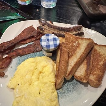 ALE & IVY - Updated July 2024 - 142 Photos & 92 Reviews - 305 Sawdust ...