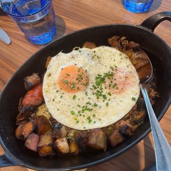 AVEC RIVER NORTH - Updated May 2024 - 579 Photos & 225 Reviews - 141 W ...