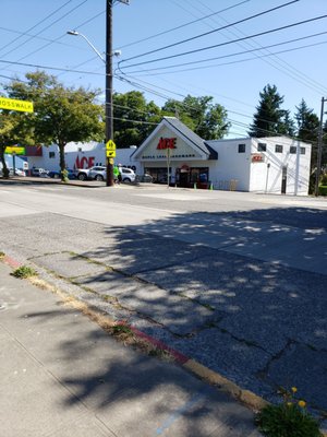 MAPLE LEAF ACE HARDWARE - Updated October 2024 - 20 Photos & 172 ...