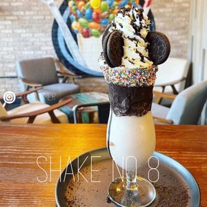 SHAKE NO EIGHT - 171 Photos & 73 Reviews - 1537 N High St, Columbus, OH ...