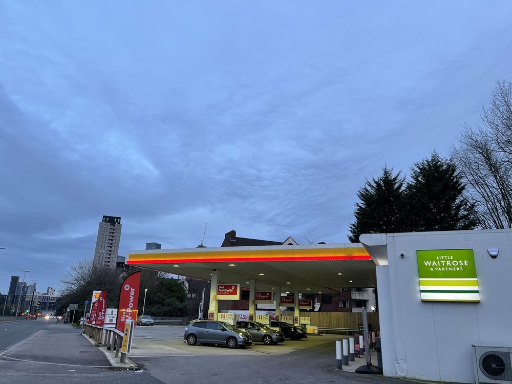 SHELL - Updated June 2024 - Regent Rd, Salford, Greater Manchester ...