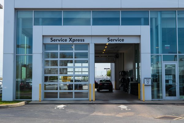 KINGS VOLKSWAGEN - Updated July 2025 - 14 Photos & 55 Reviews - 9570 ...