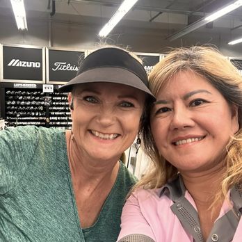 ROGER DUNN GOLF SHOPS - Updated May 2025 - 28 Photos & 37 Reviews ...