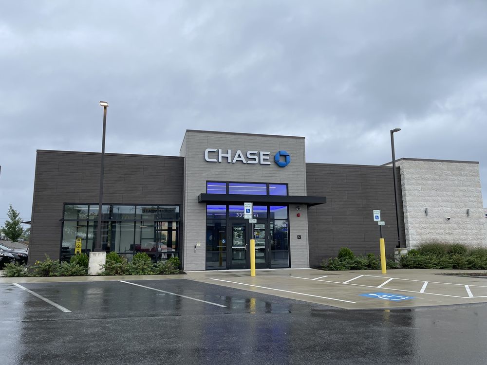 CHASE BANK -REVERE - Updated July 2025 - 339 Squire Rd, Revere ...