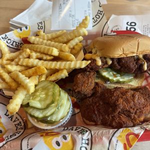 DAVE’S HOT CHICKEN - 70 Photos & 71 Reviews - 8932 J M Keynes Dr ...
