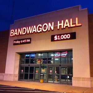 BANDWAGON BINGO HALL - Updated June 2025 - 14 Photos - 2151 Lemay Ferry ...