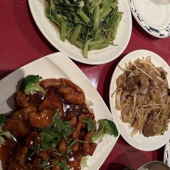 FIRST WOK CHINESE RESTAURANT - Updated December 2025 - 126 Photos & 106 ...