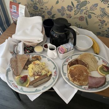 CHESTERFIELD INN - Updated November 2025 - 87 Photos & 53 Reviews - 20 ...