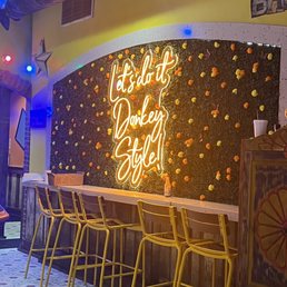 CAFE 4 - Updated October 2025 - 702 Photos & 882 Reviews - 4 Market ...