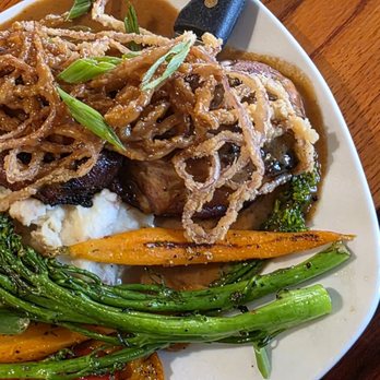 DELTA LAKE INN - Updated December 2025 - 135 Photos & 94 Reviews - 8524 ...