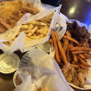 THE ORIGINAL J.R. CRICKETS IN MIDTOWN ATLANTA - Updated June 2024 - 391 ...