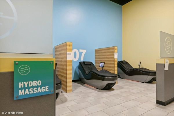 CRUNCH FITNESS - MAPLE GROVE - Updated January 2026 - 25 Photos & 22 ...