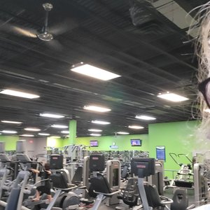 CRUNCH FITNESS - TRINITY - Updated May 2025 - 23 Photos & 25 Reviews ...