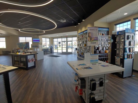 CELLCOM - 2385 Holmgren Way, Green Bay, WI - Yelp