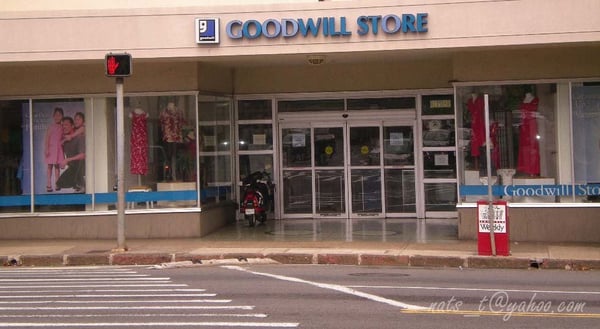 GOODWILL HAWAII - CLOSED - 100 Photos & 99 Reviews - 3638 Waialae Ave ...