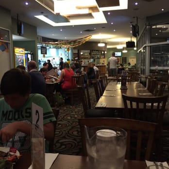 VICTORIA POINT TAVERN - Updated December 2025 - Redland Bay Rd ...