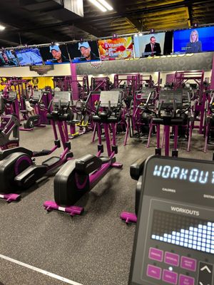 PLANET FITNESS - Updated June 2024 - 20 Reviews - 242 Walnut St ...