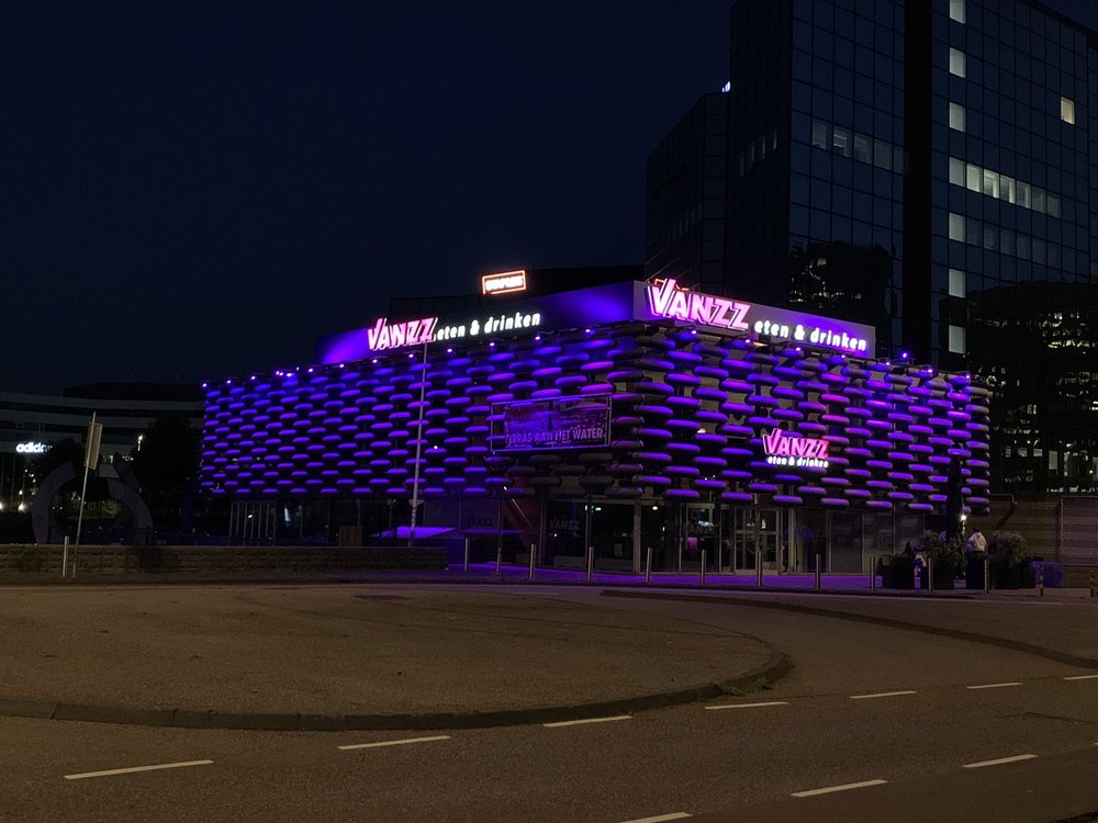 VANZZ - Updated June 2025 - 10 Photos - De Corridor 2, Amsterdam ...