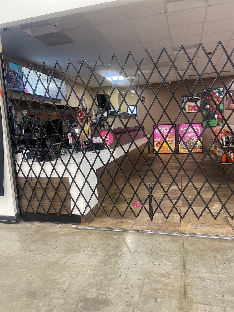 DUNKIN’ - Updated June 2025 - 16 Photos & 25 Reviews - 1977 W Cleveland ...