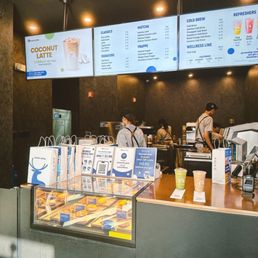 LUCKIN COFFEE - Updated December 2025 - 90 Photos & 43 Reviews - 800 ...