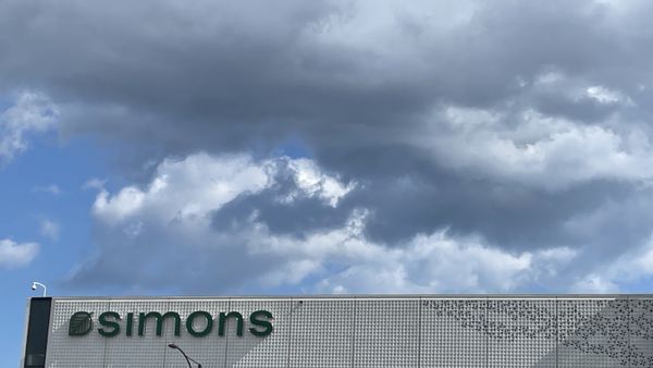 SIMONS - Updated December 2025 - 103 Photos & 26 Reviews - 100 City ...