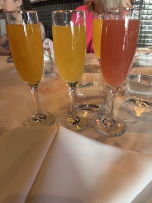 800 MAPLE - Updated October 2025 - 231 Photos & 222 Reviews - 800 Maple ...